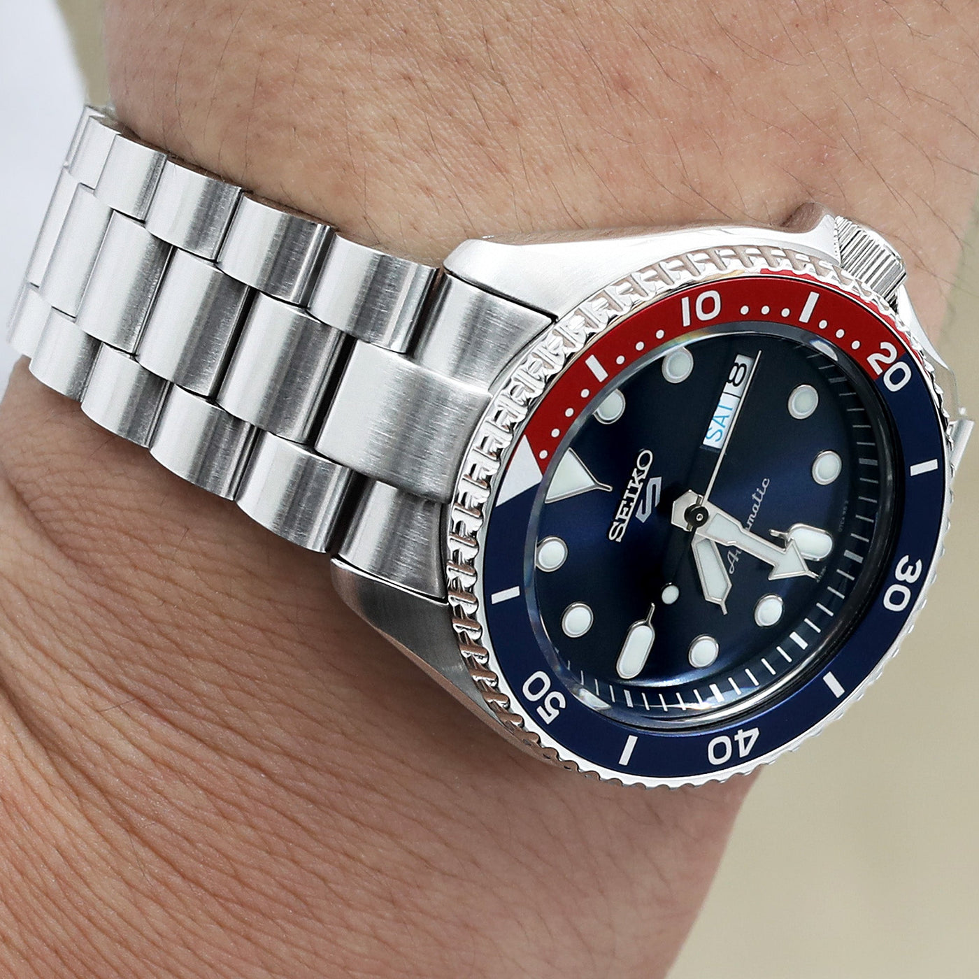 Custom Fitted Watch Bands for New Seiko 5 Sport 42.5mm | Strapcode