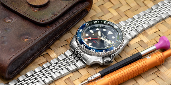 Seiko 5 Sports GMT - Strapcode