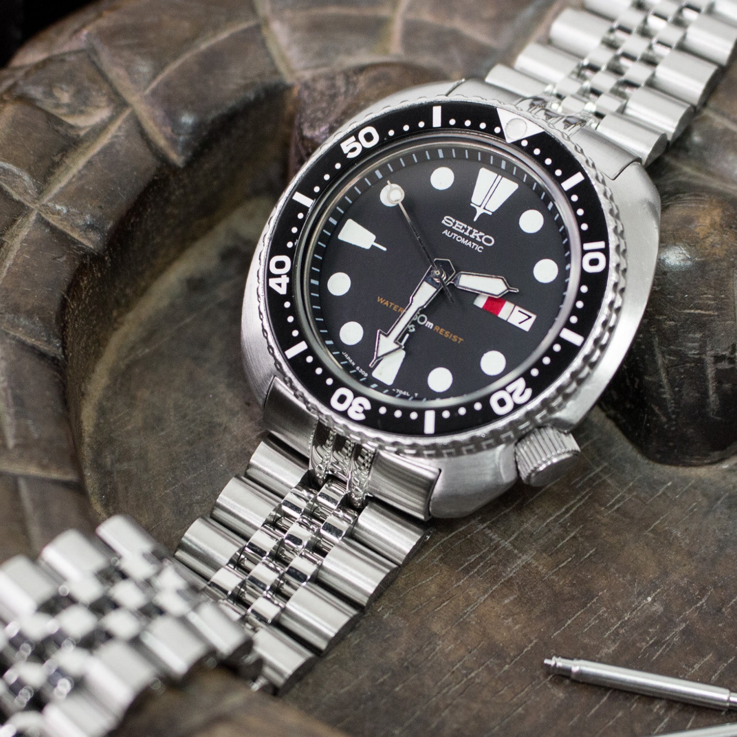 The Watchesgazine, Seiko Vintage 6309-7040 | Image Gallery | Strapcode