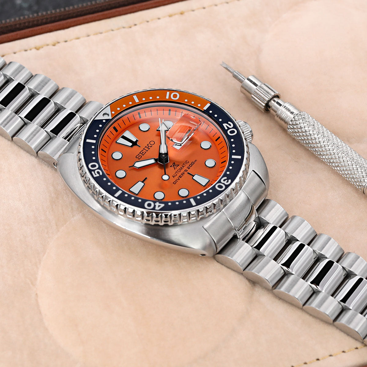 The Watchesgazine, Seiko Turtles SRP777 | Image Gallery | Strapcode