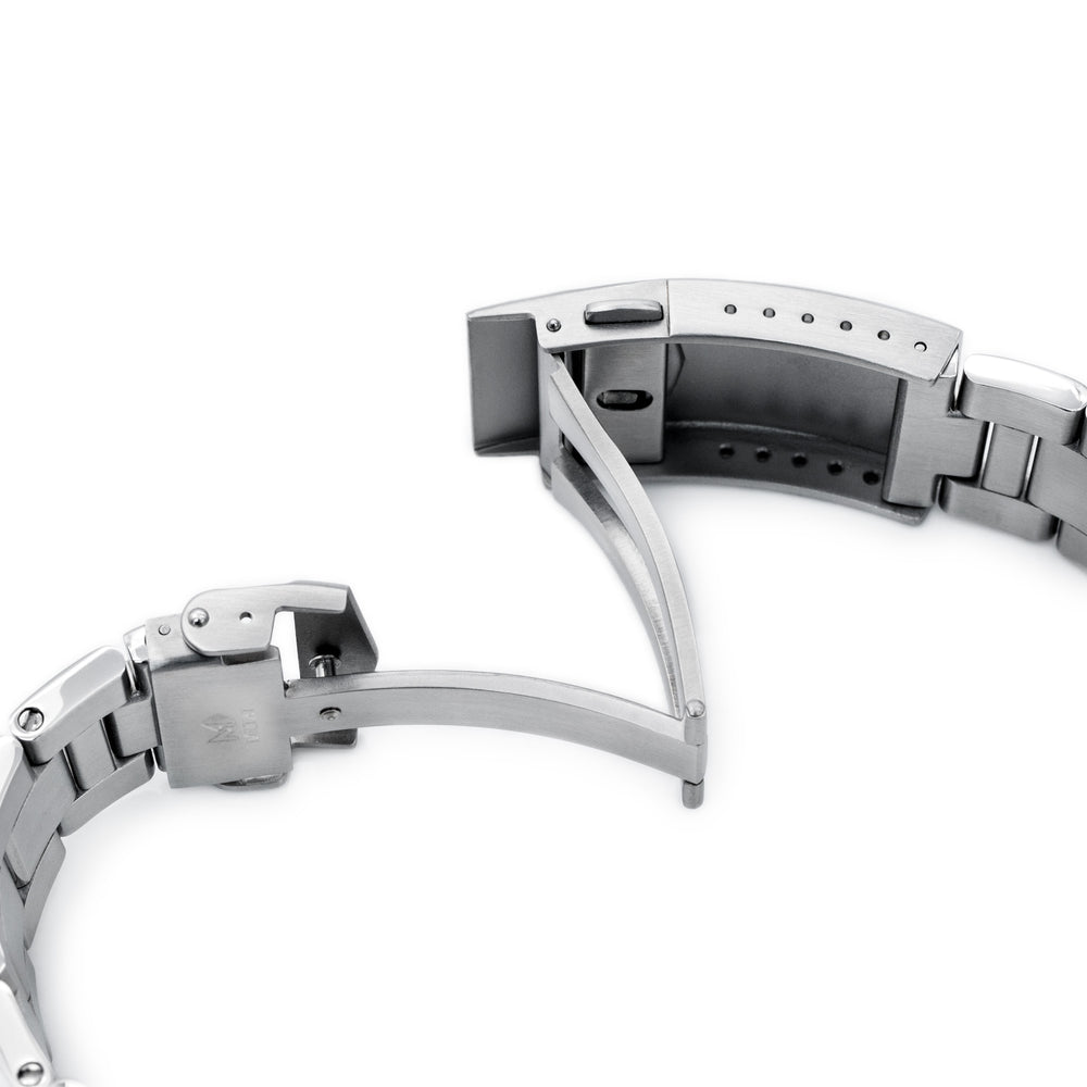 Seiko 5 Sports 42.5mm Curved End Retro Shaver Blade Watch Bands | Strapcode