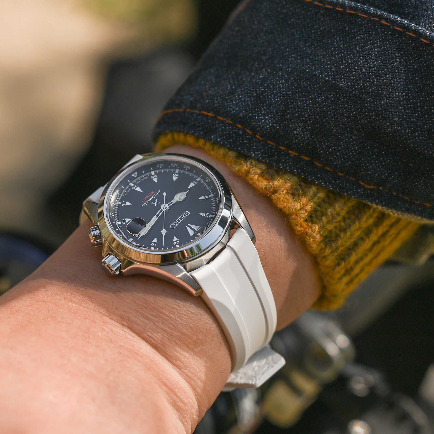 20mm, Wheels Resilient Curved End FKM rubber Watch Strap | Strapcode