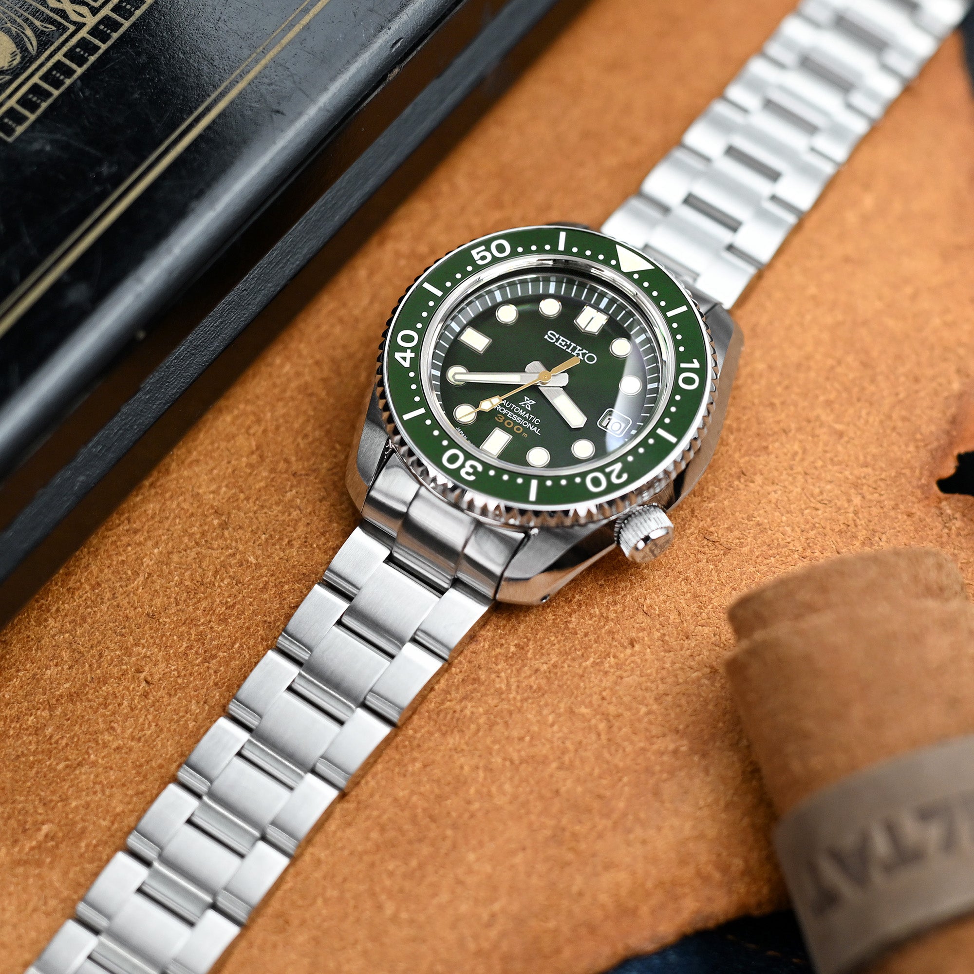 Seiko Mod MM300 SBDX001 Curved End O Boyer Bracelet | Strapcode