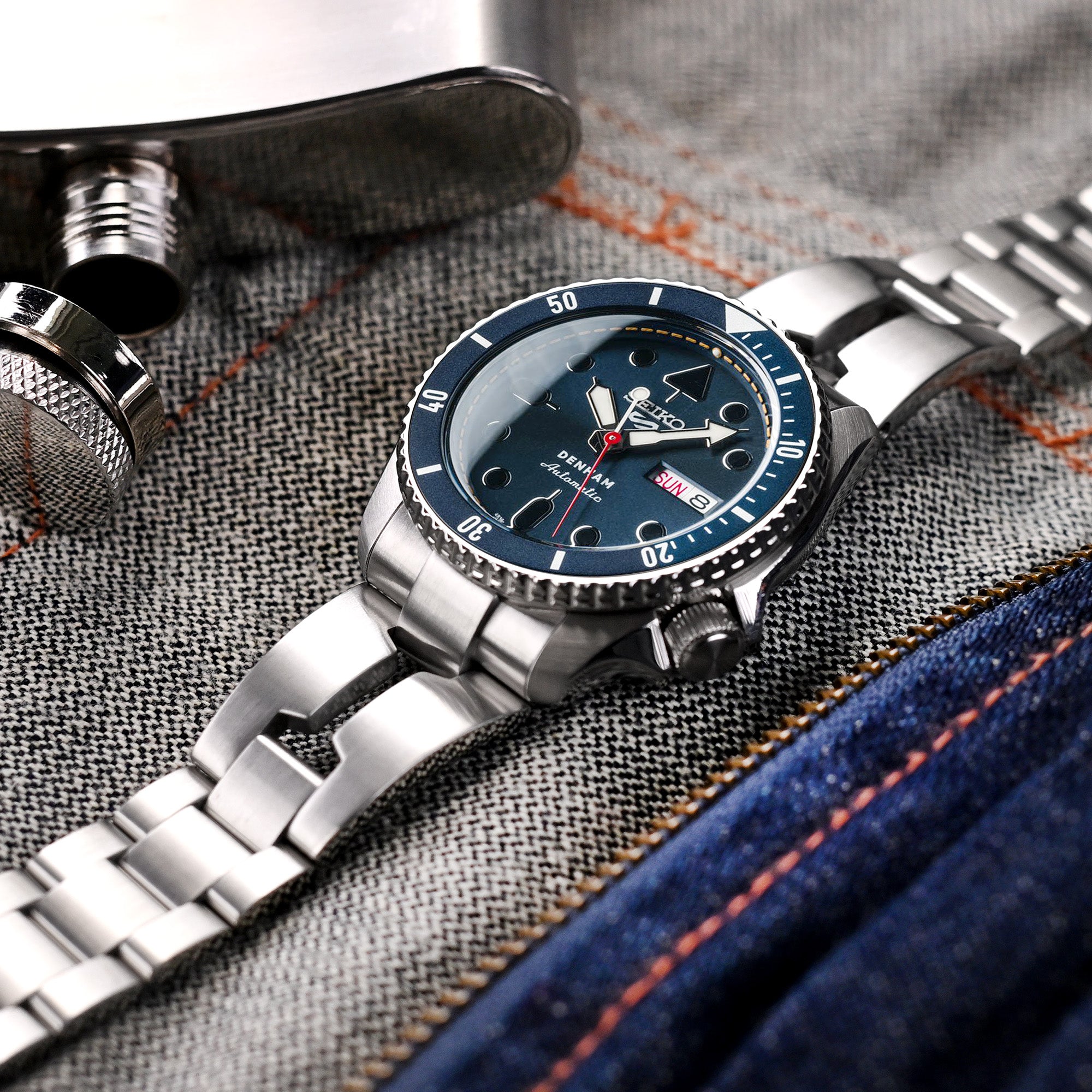 Seiko 5 Sports 42.5mm Curved End Retro Shaver Blade Watch Bands | Strapcode