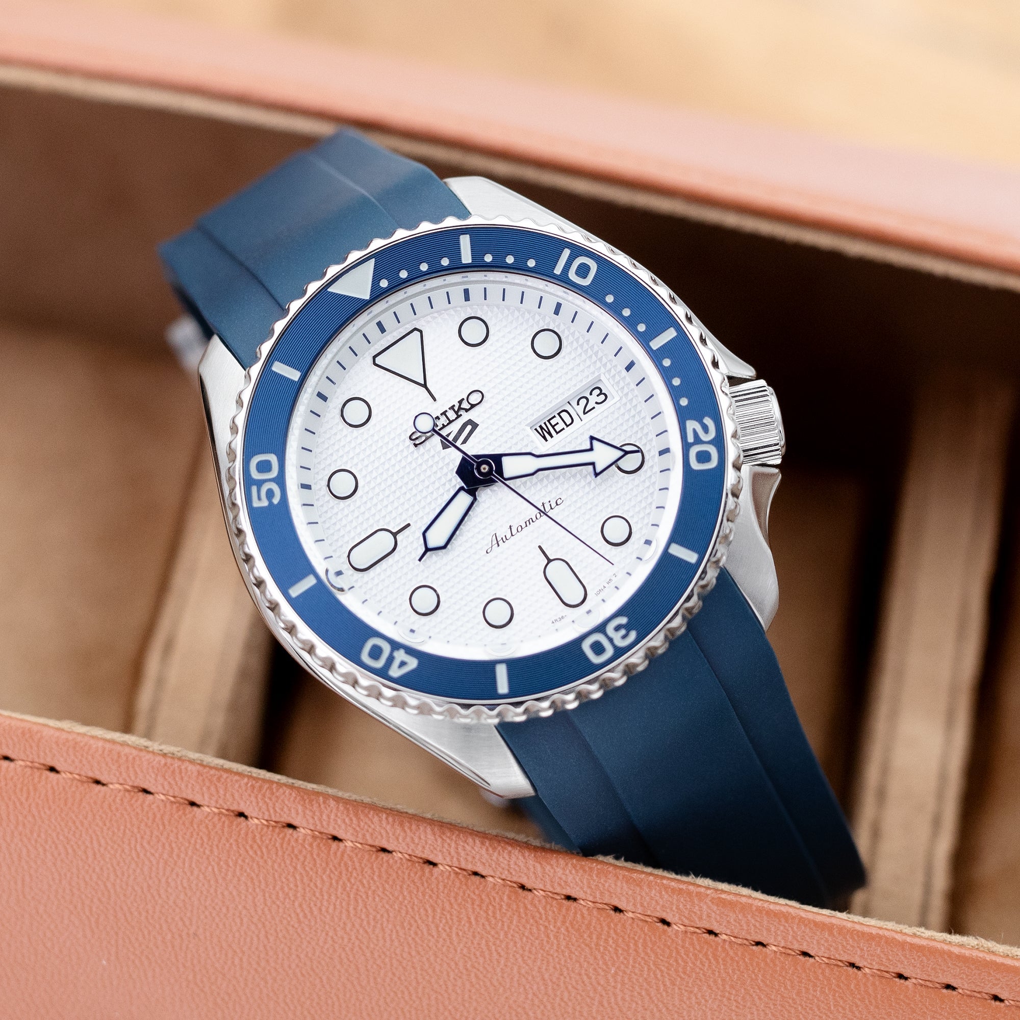 Seiko 5 Sports 5S, Fitted Curved Endlink Watch Bands | Strapcode