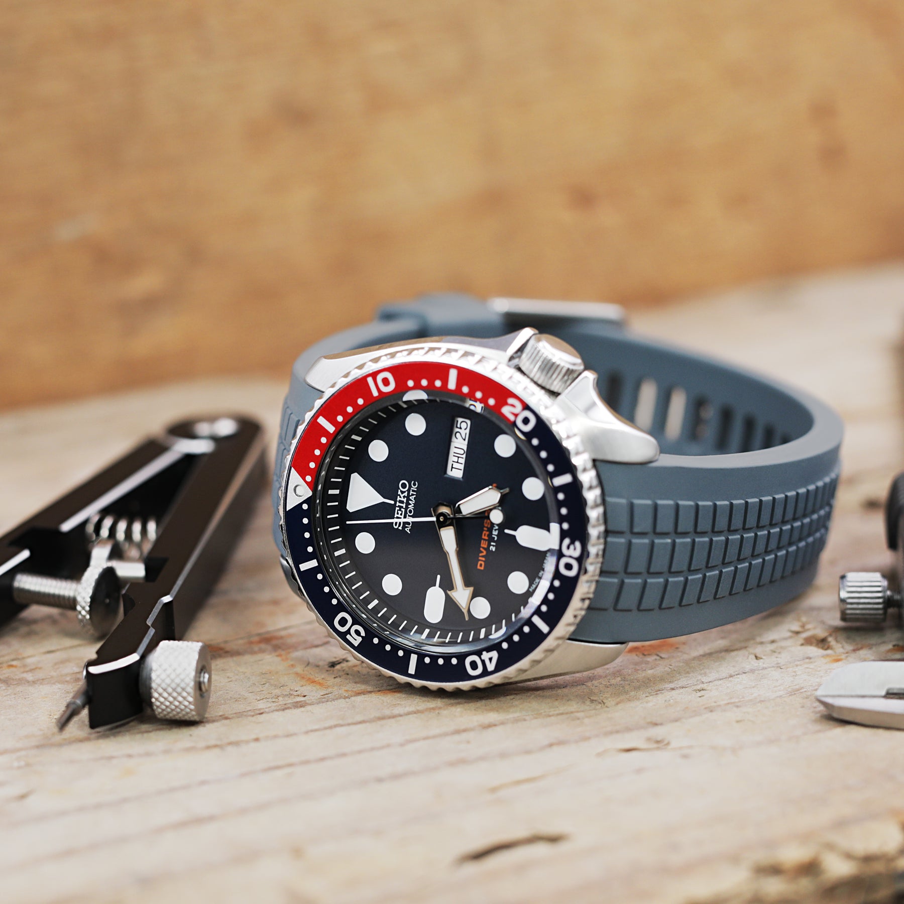 Seiko SKX Replacement Band Bracelet | SKX007 SKX013 SKX023 | Strapcode ...