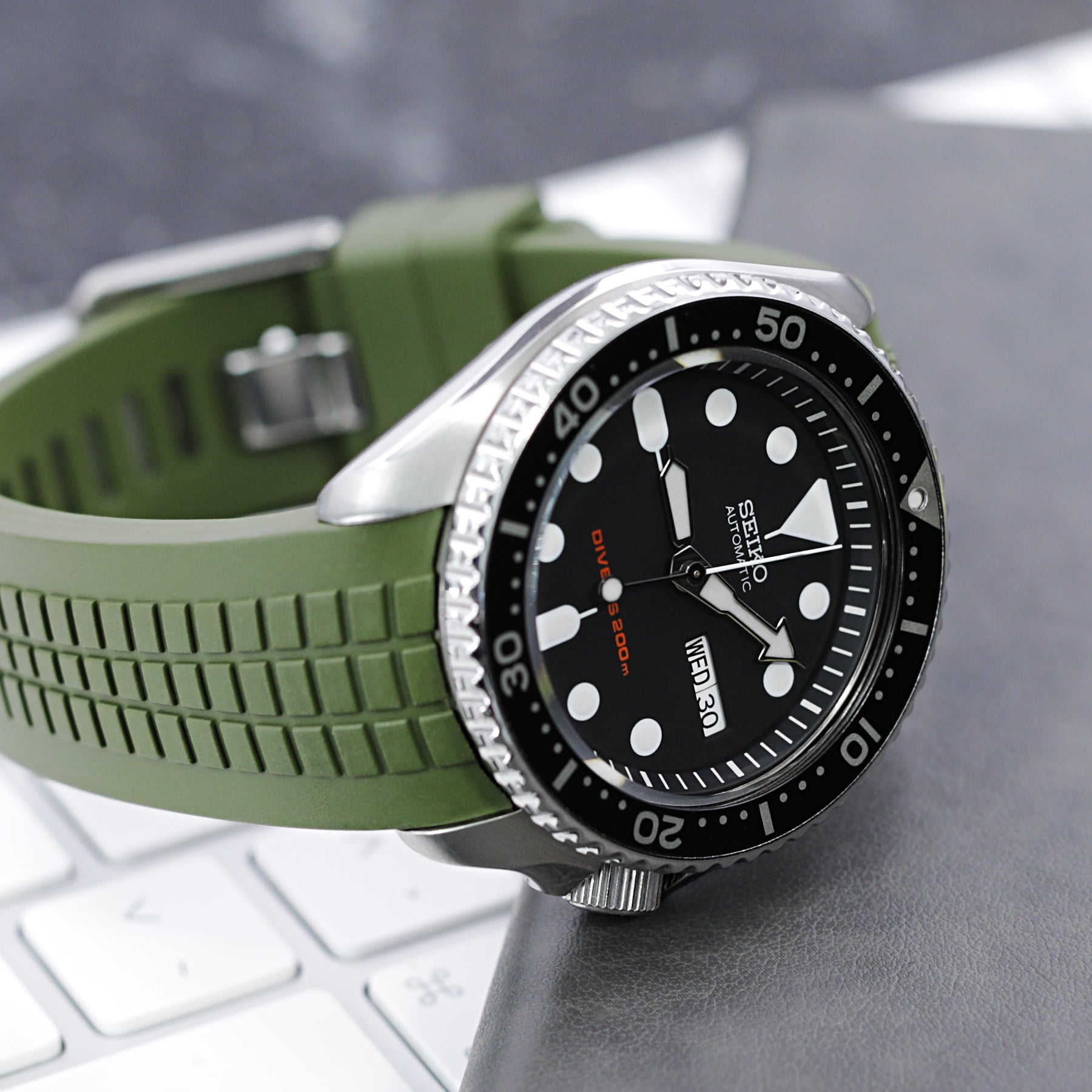 Seiko Mods, Seiko SKX007 Upgrade, Curved End Watch Bands | Strapcode Page 4